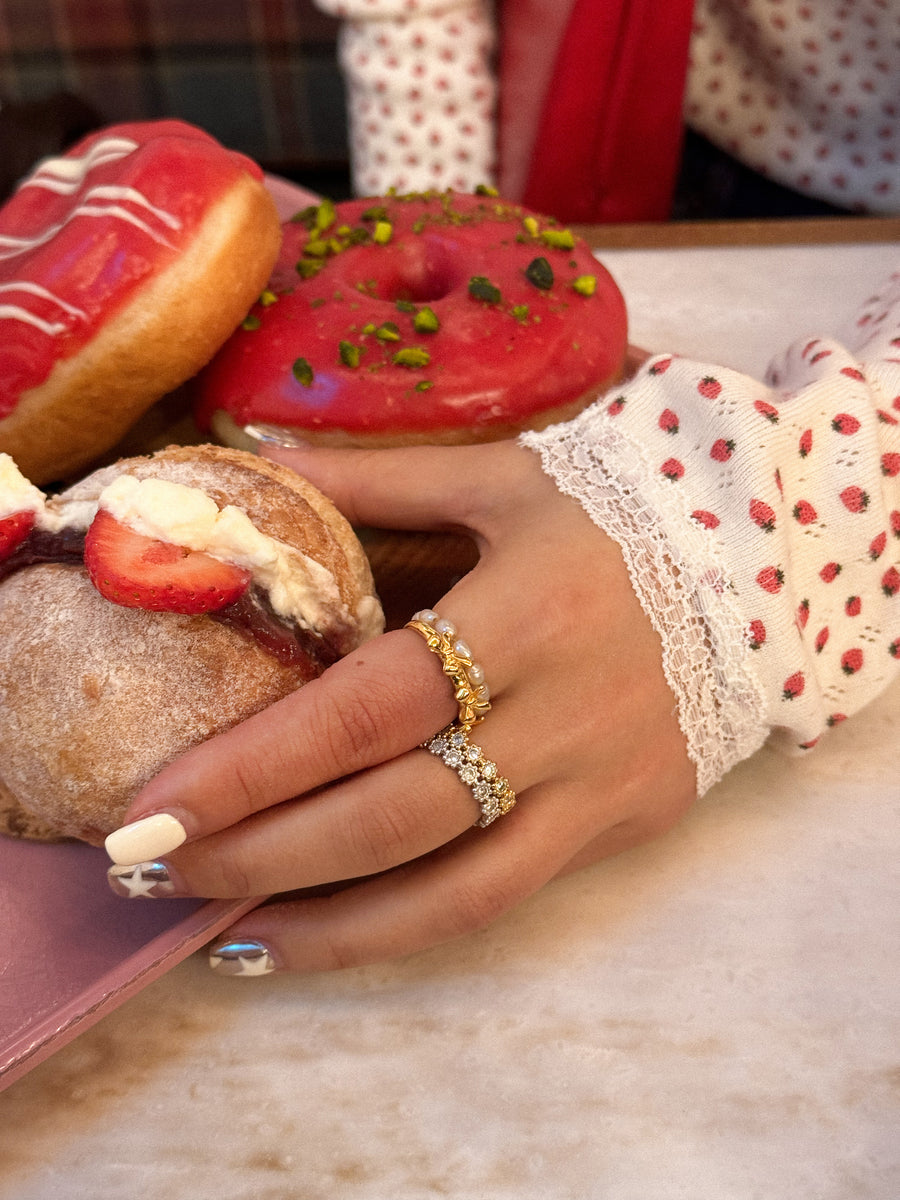 Tiny Ribbon Ring – ALLISON BROWN