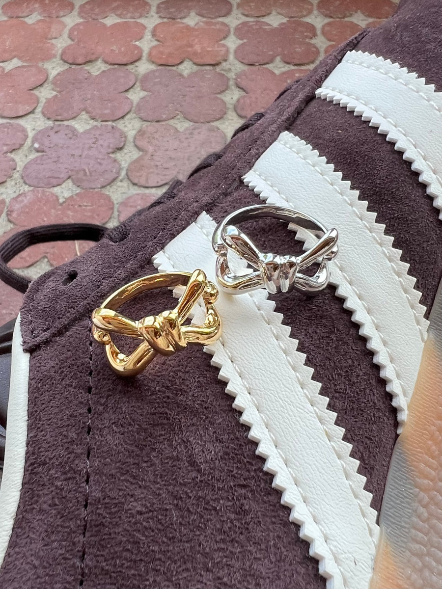 Lovely Ribbon Ring – ALLISON BROWN